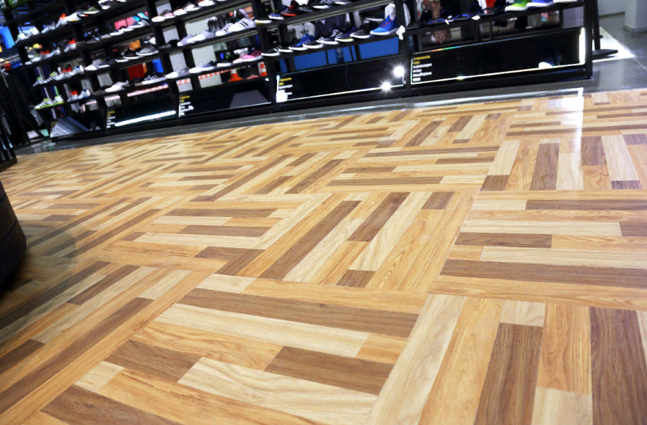 LVT плитка: что это такое, виды, дизайн, фото в интерьере